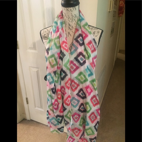 thirty-one | Accessories | Newthirtyone Brand Sheer Large Scarf | Poshmark